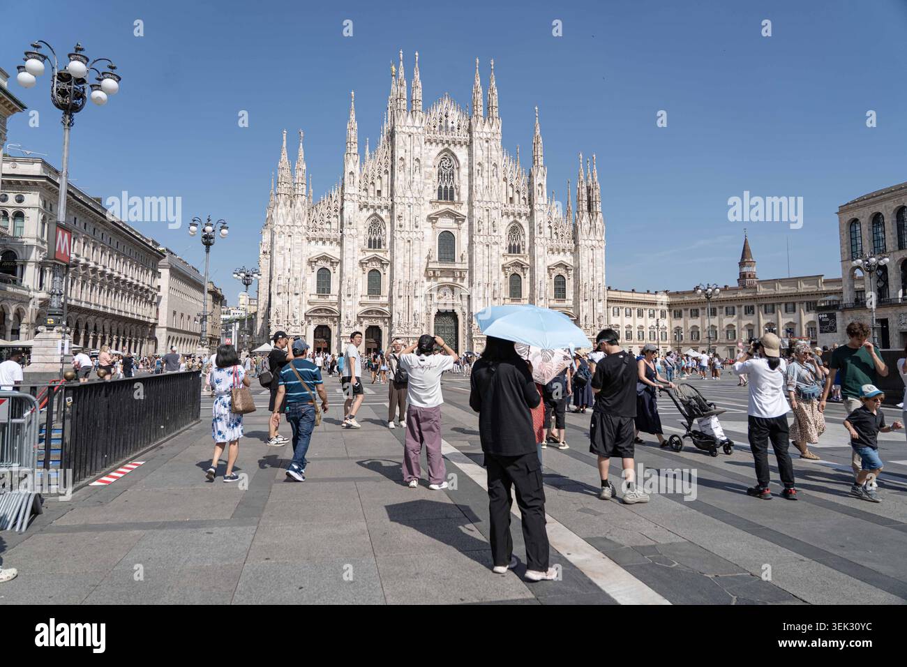 IPA85217145 - Milan, 05/31/26, Tourists, good weather and warm weather ...