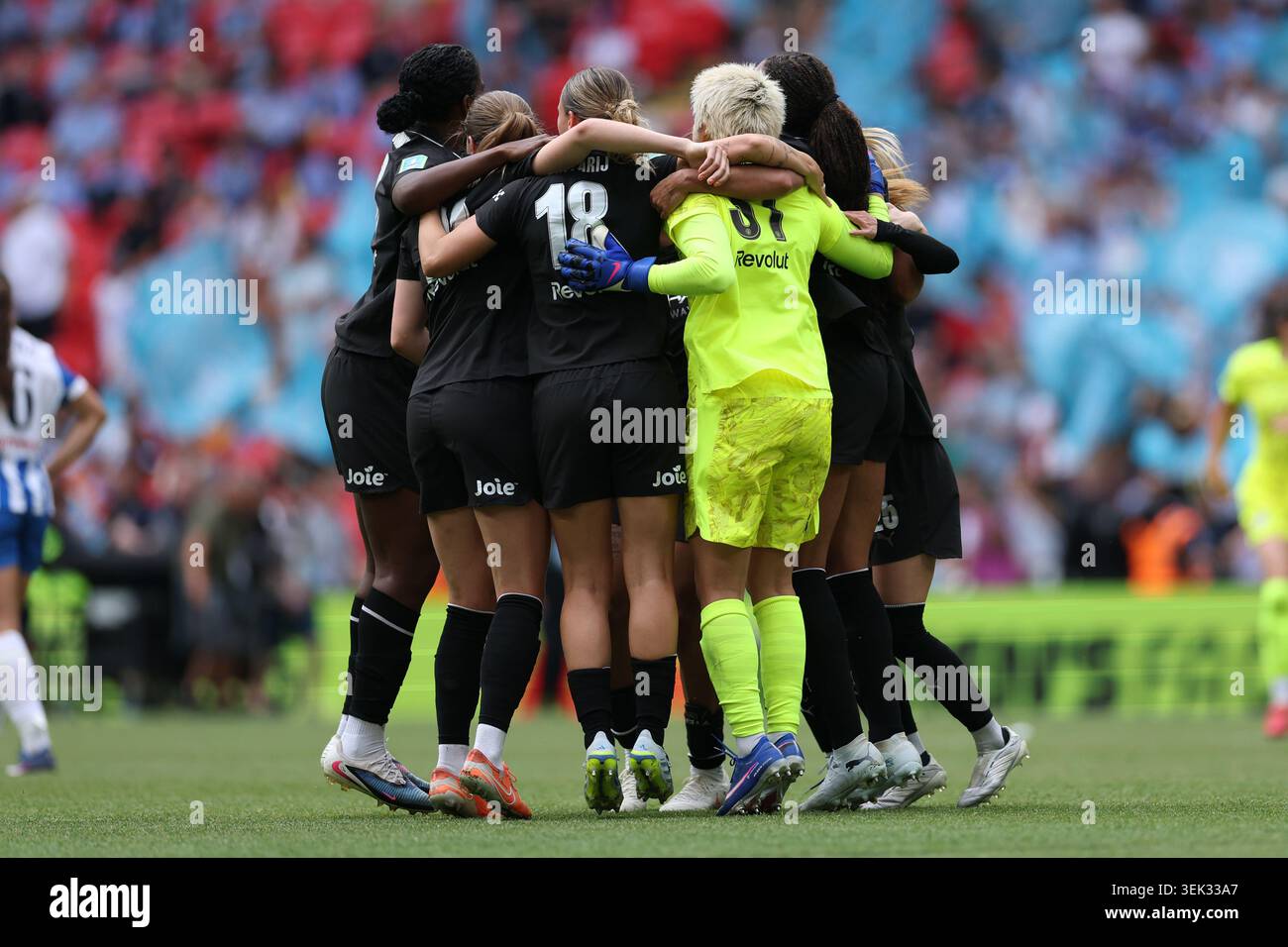 Manchester City players celebrate the victory after the Adobe Women's ...