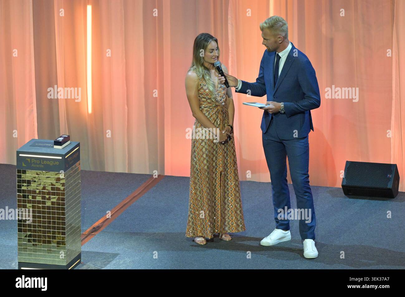Tessa Wullaert and Ruben Van Gucht pictured during the Pro League ...