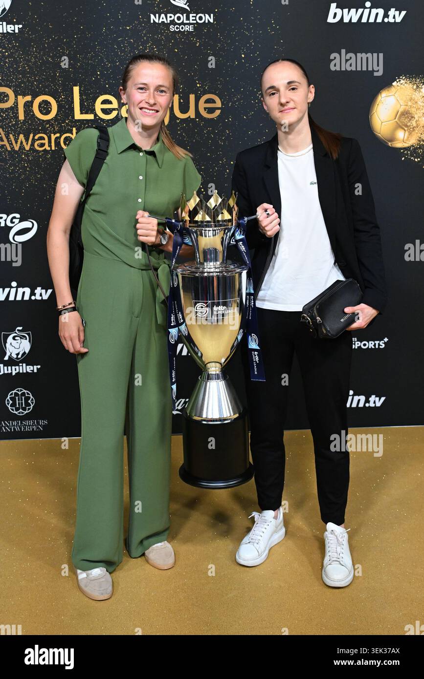 Julie Biesmans and Zenie Mertens pictured during the Pro League Awards ...