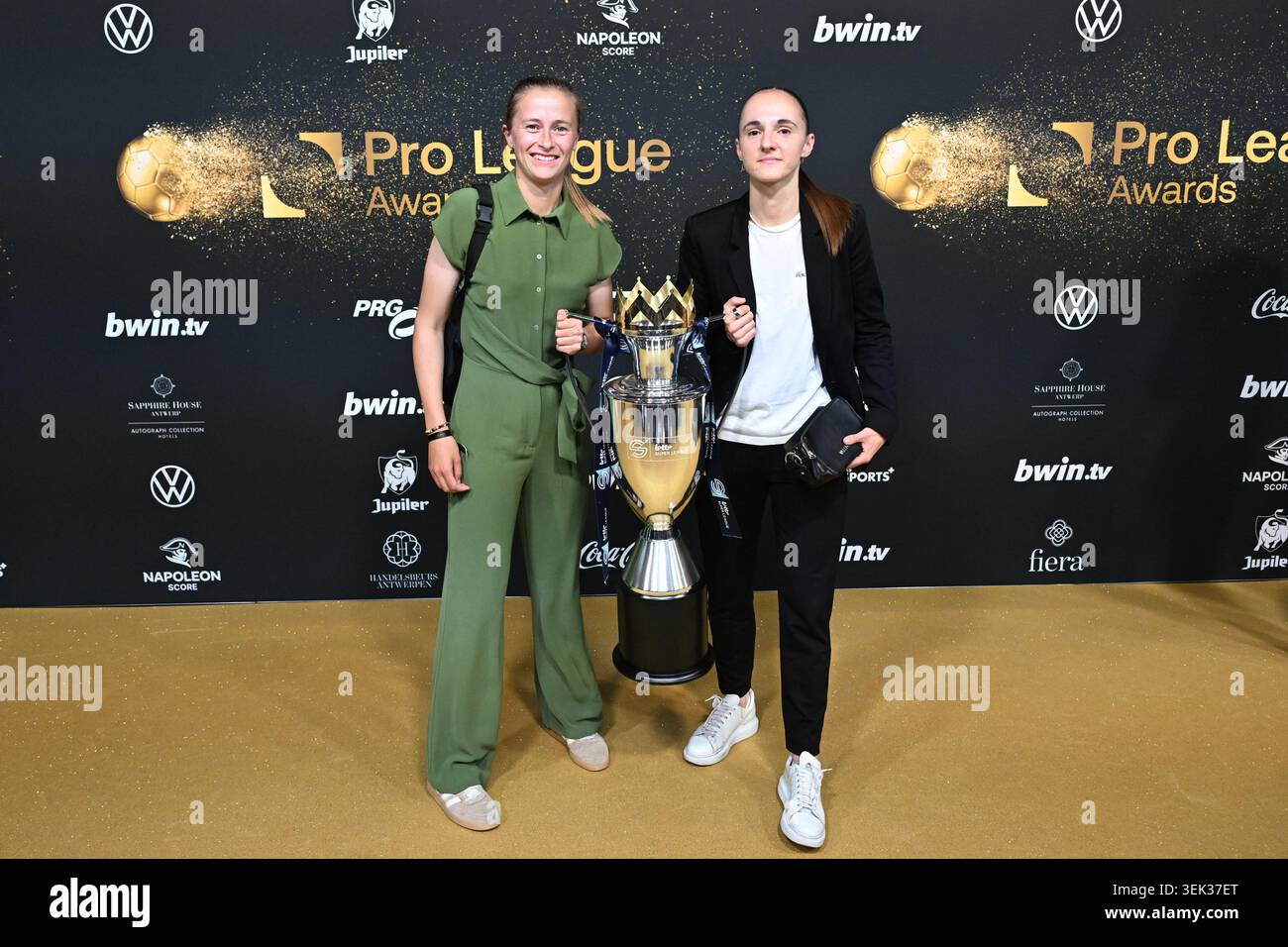 Julie Biesmans and Zenie Mertens pictured during the Pro League Awards ...