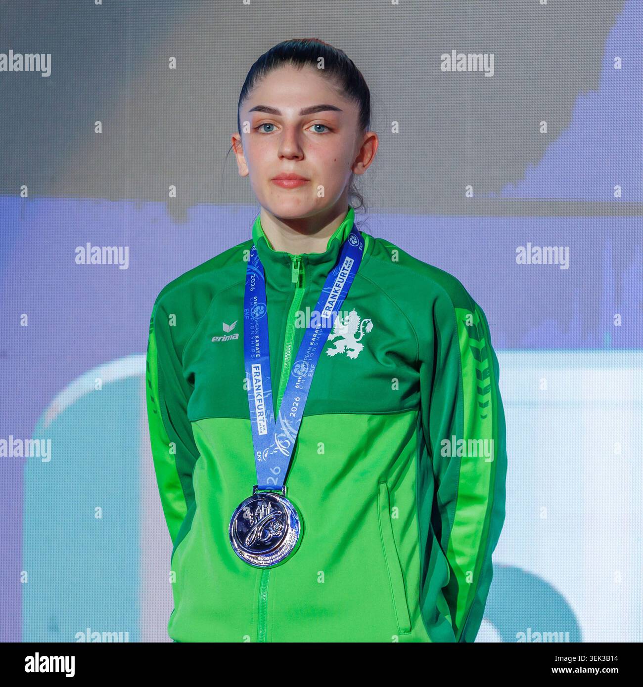 Siegerehrung Kumite Frauen -50; Teodora Tsaneva (BUL); Zweitplatzierte ...