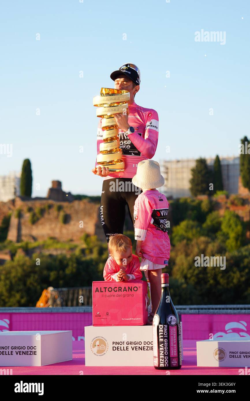 IPA85221441 - VINGEGAARD Jonas (TEAM VISMA LEASE A BIKE) wins the Giro ...