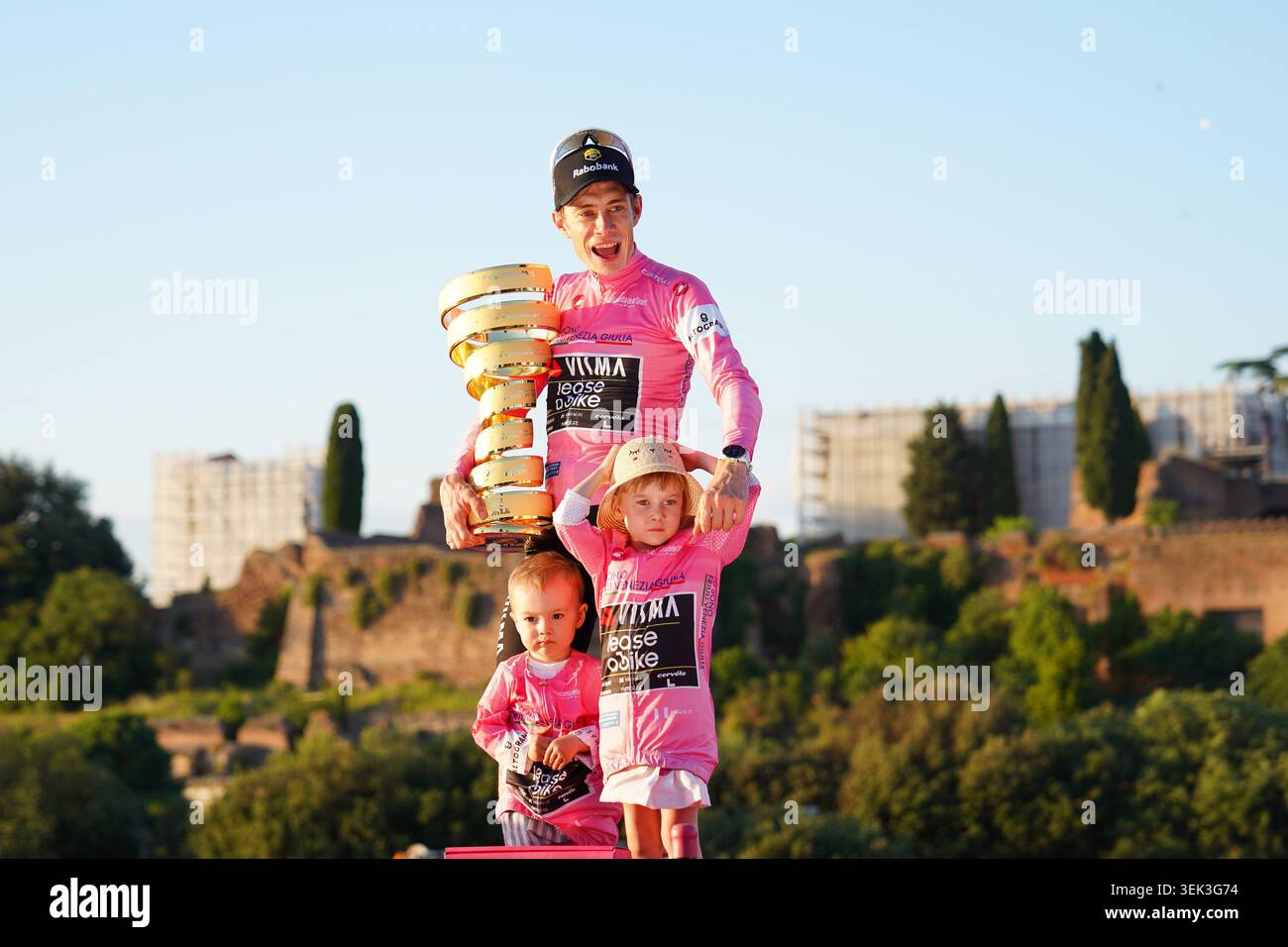 IPA85221457 - VINGEGAARD Jonas (TEAM VISMA LEASE A BIKE) wins the Giro ...