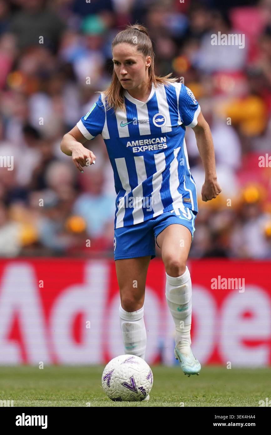 Marisa Olislagers of Brighton & Hove Albion during the Brighton & Hove ...