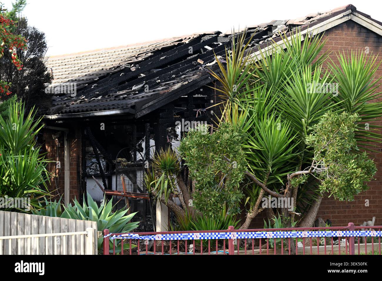 Fire damage at the scene of a fatal house fire in Werribee in Melbourne ...