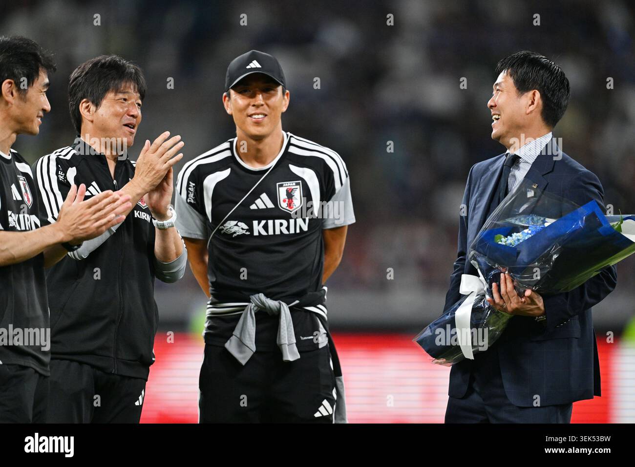 (L-R) Hiroshi Nanami coach (JPN), Makoto Hasebe coach (JPN), Hajime ...