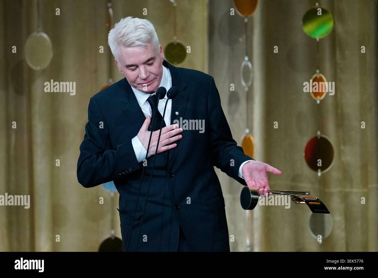 Mike Myers accepts his Academy Icon Award at the Canadian Screen Awards ...