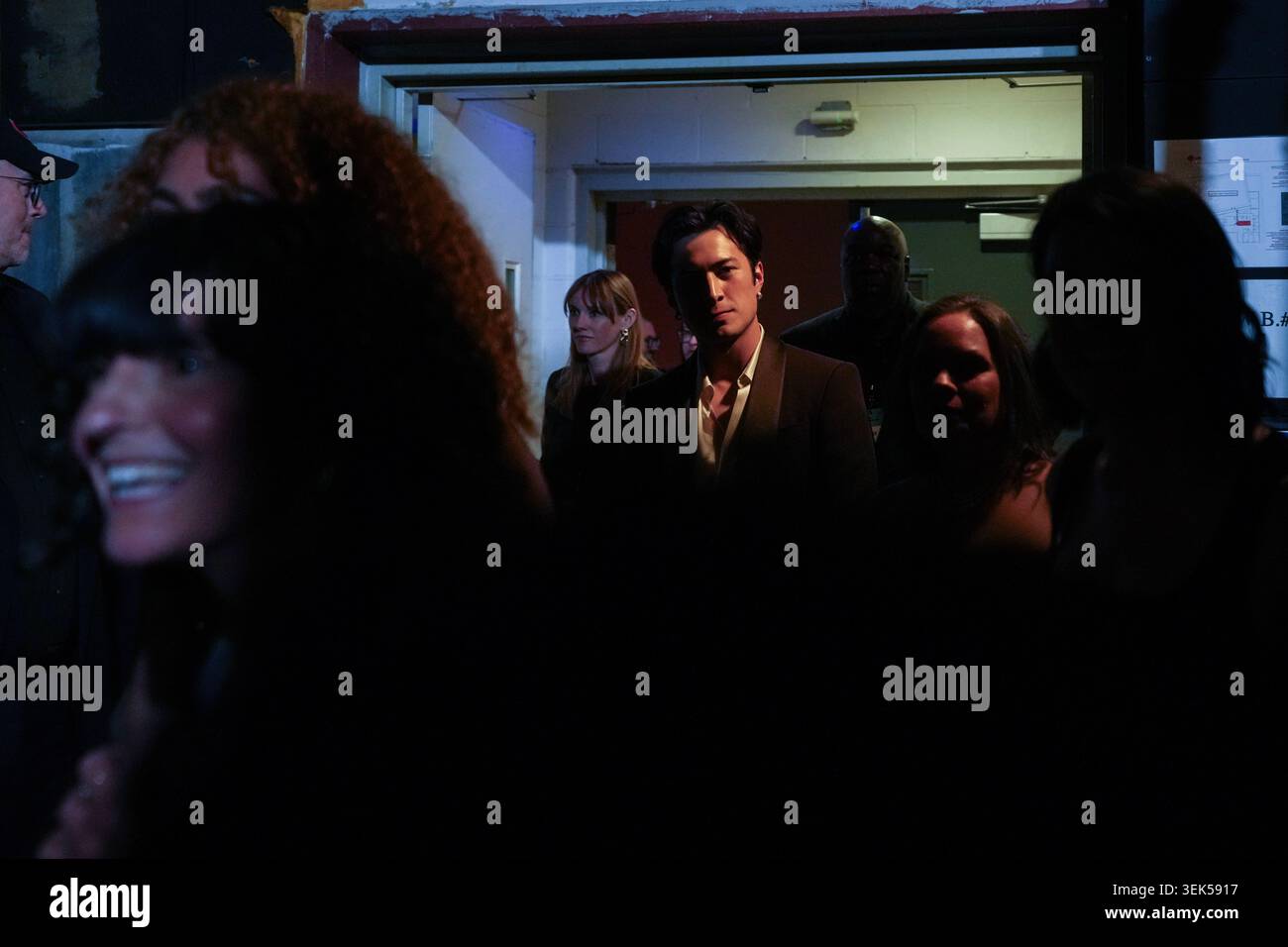 Hudson Williams arrives backstage with cast and crew members of "Heated ...