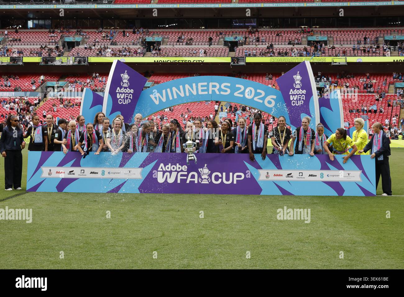 LONDON, ENGLAND -Alex Greenwood of Manchester City WFC with Trophy ...