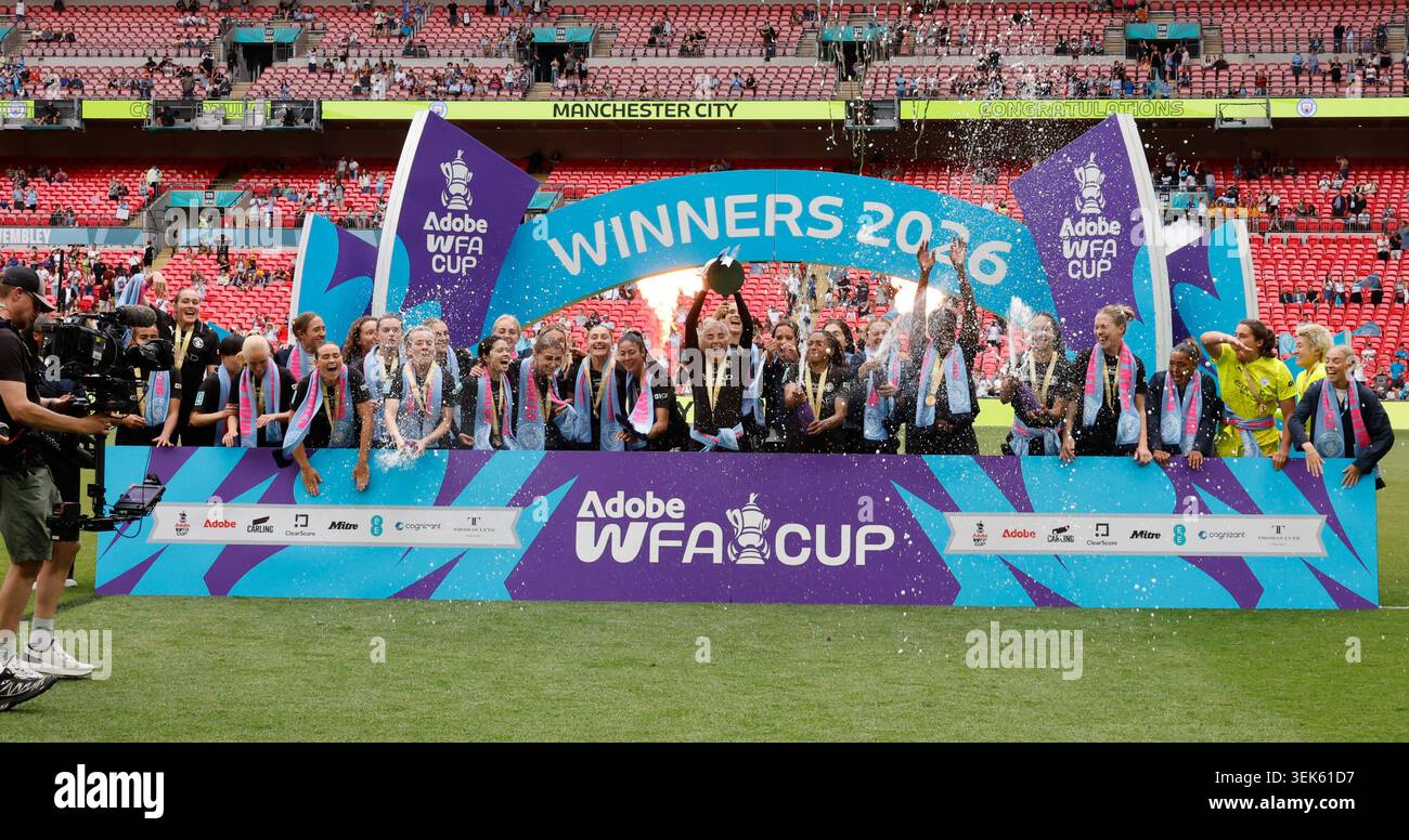 LONDON, ENGLAND - Alex Greenwood of Manchester City WFC with Trophy ...