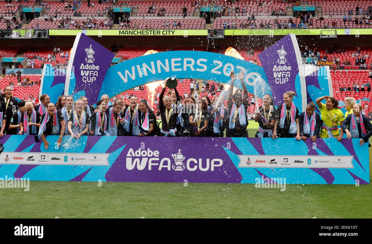 LONDON, ENGLAND - Alex Greenwood of Manchester City WFC with Trophy ...