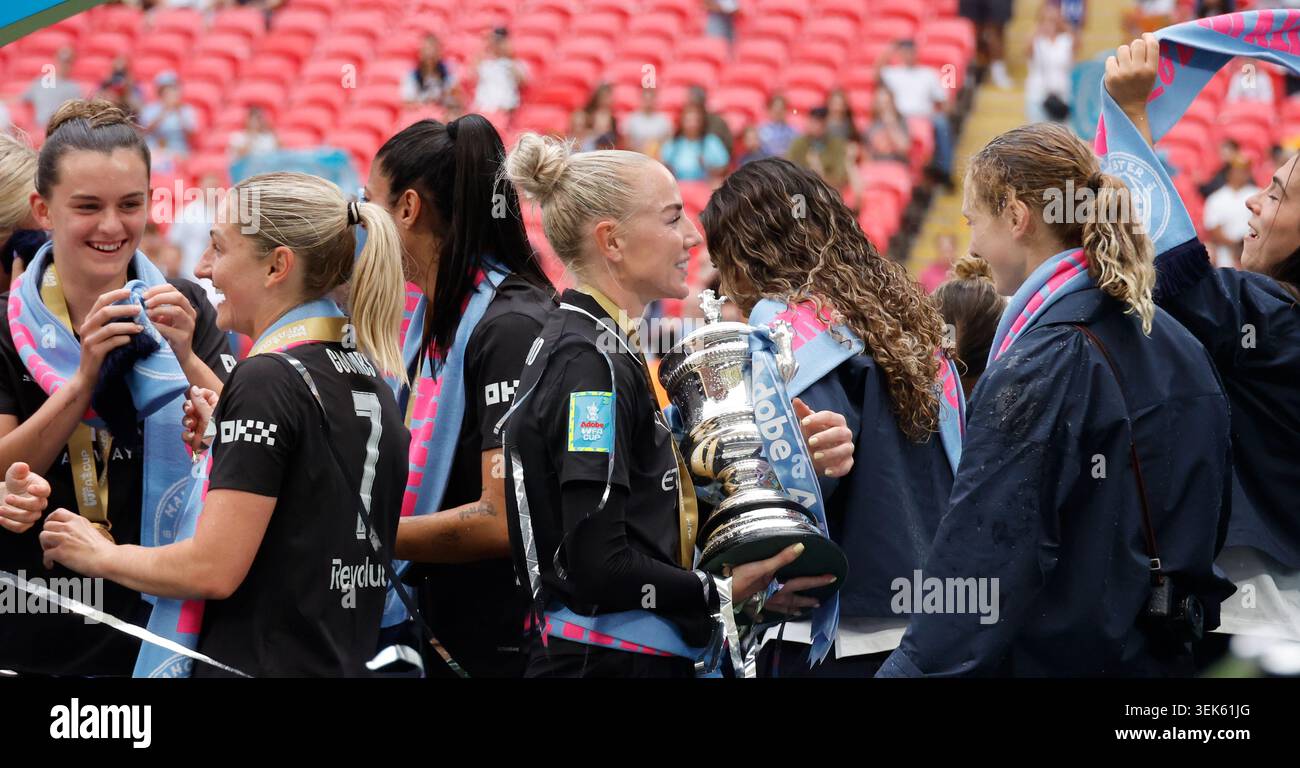 LONDON, ENGLAND - Alex Greenwood of Manchester City WFC with Trophy ...