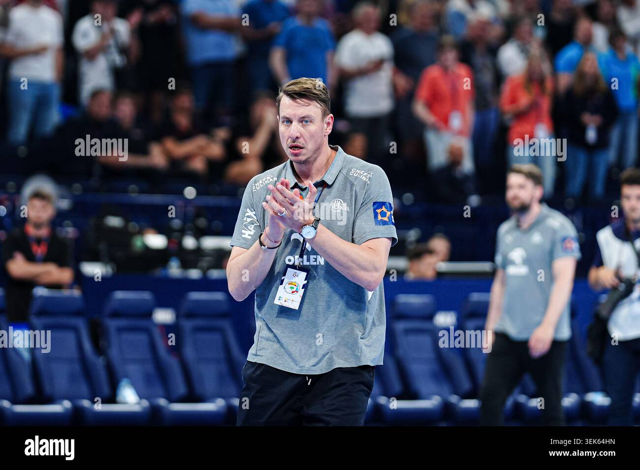 Filip Jicha (THW Kiel, Trainer) GER, Montpellier Handball vs. THW Kiel ...