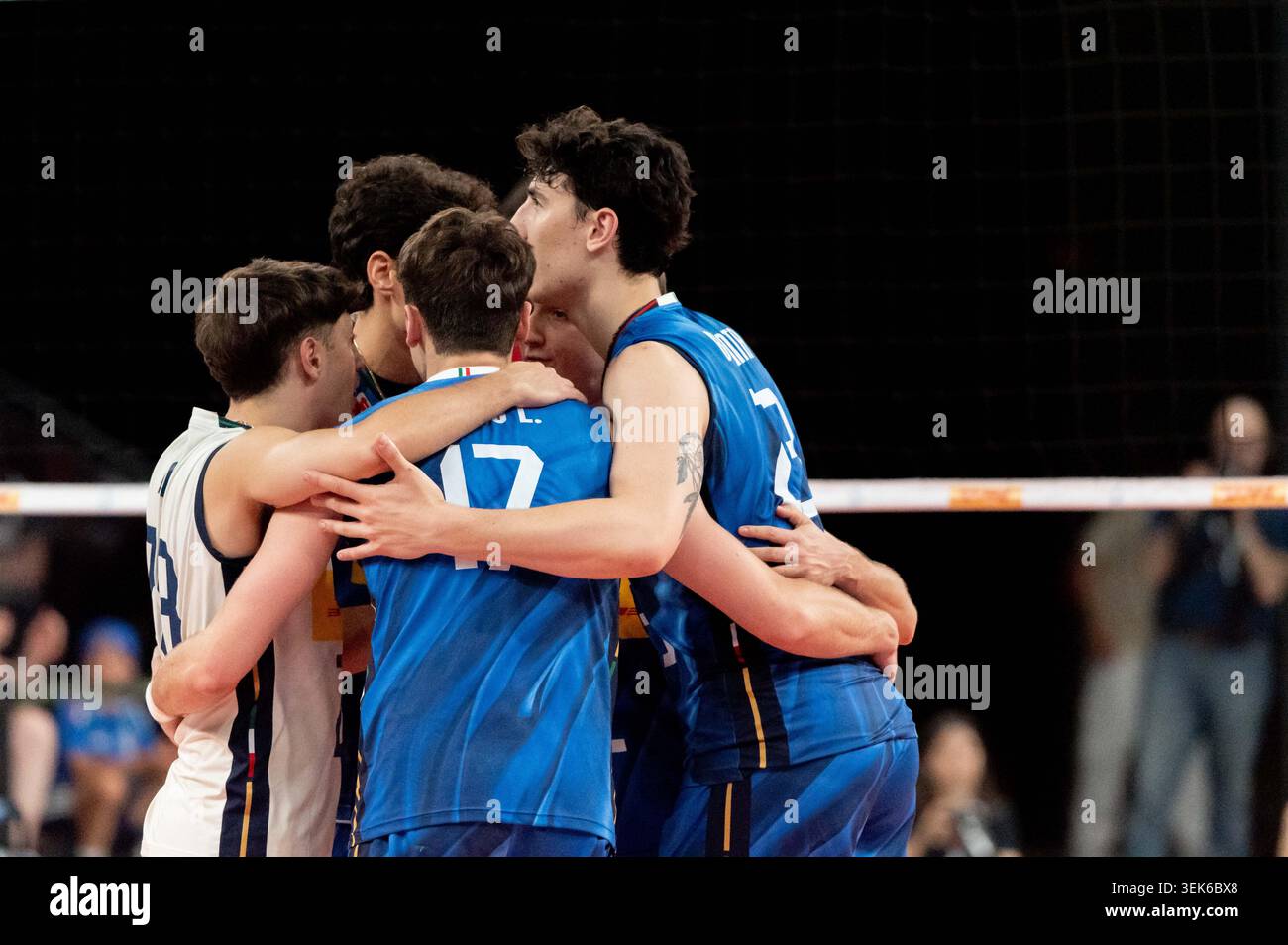 IPA85235205 - Italy hugs during BPer Test Match between Italy and ...