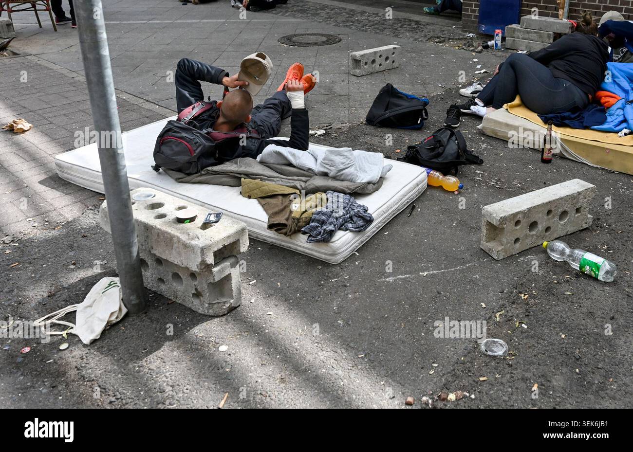 01 June 2026, Berlin: Homeless people can be seen at Bahnhof Zoo in ...