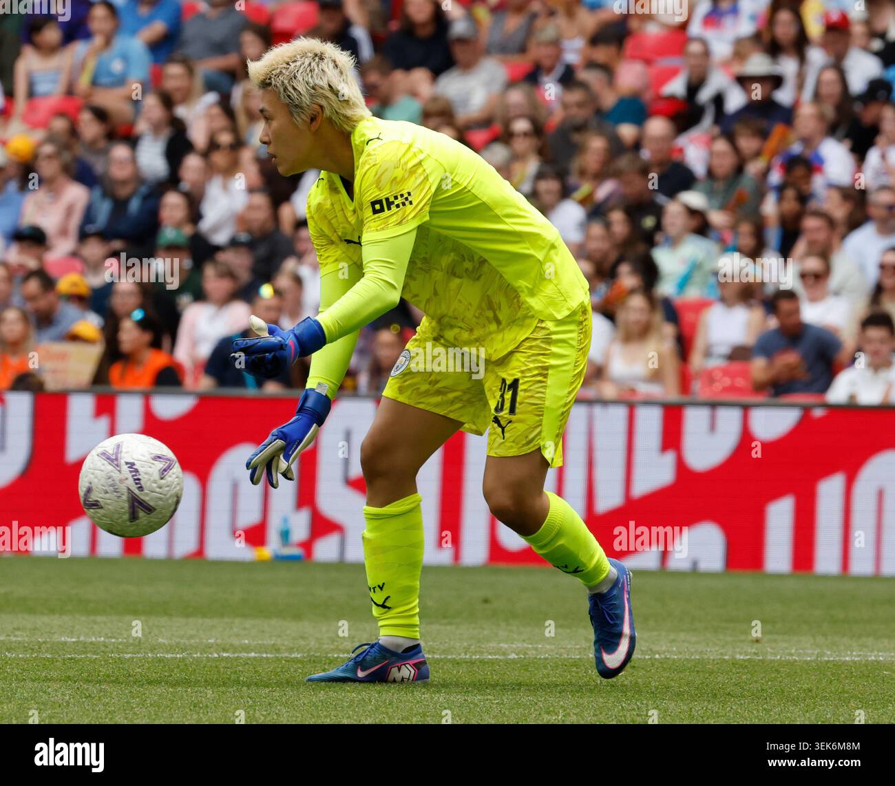 LONDON, ENGLAND - Ayaka Yamashita Taieb of Manchester City WFC in ...