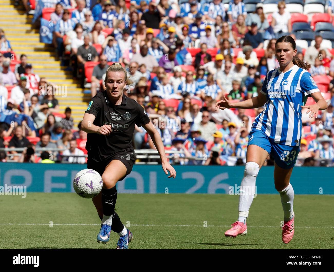 LONDON, ENGLAND -Lauren Hemp of Manchester City WFC in action during ...