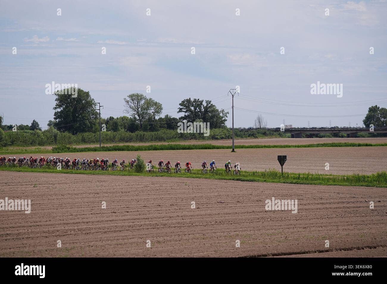 The pack rides during Stage 3 of the Giro d’Italia Women, from Bibione ...