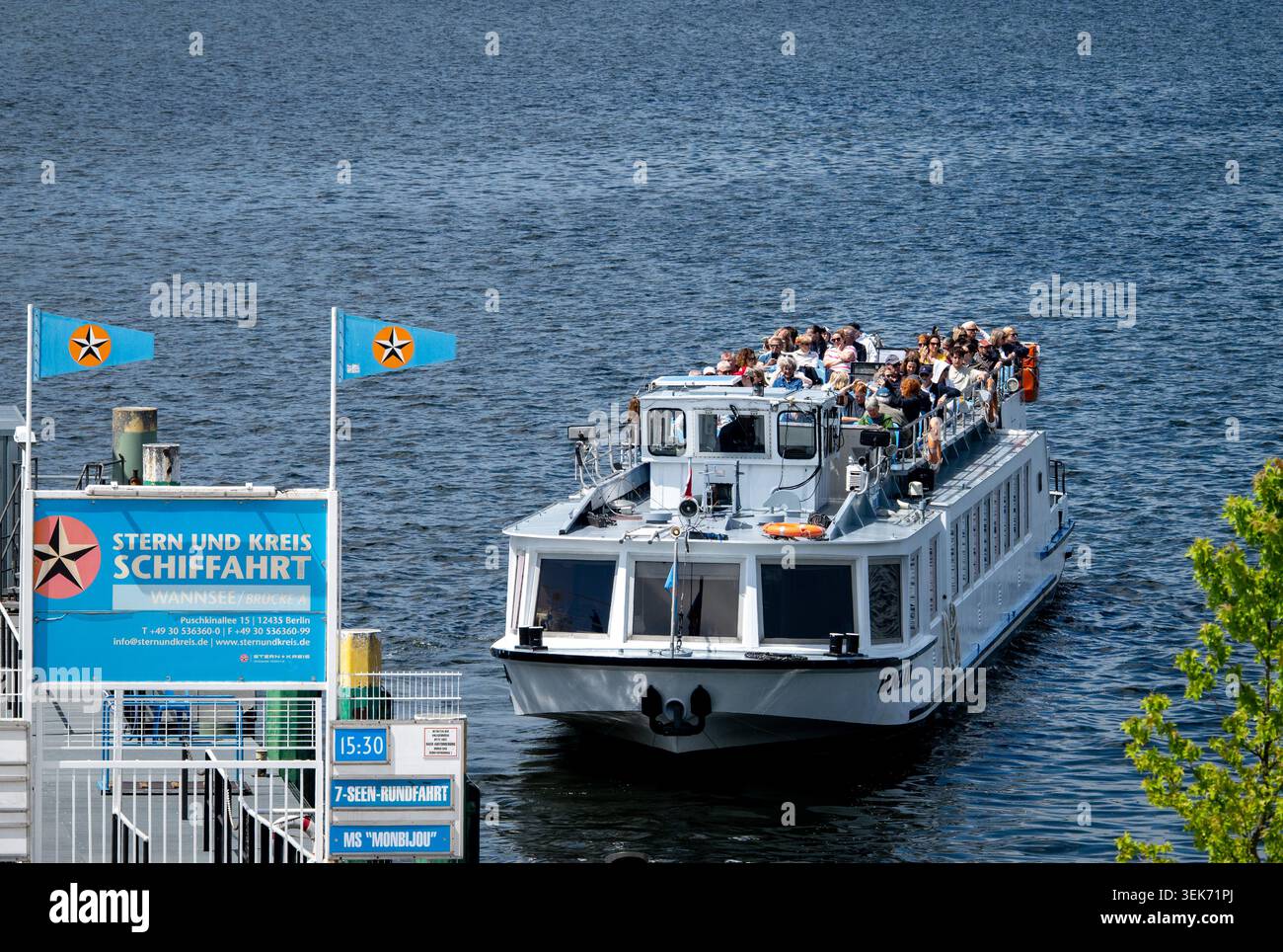 01 June 2026, Berlin: The so-called retro ship MS "Monbijou" of the ...