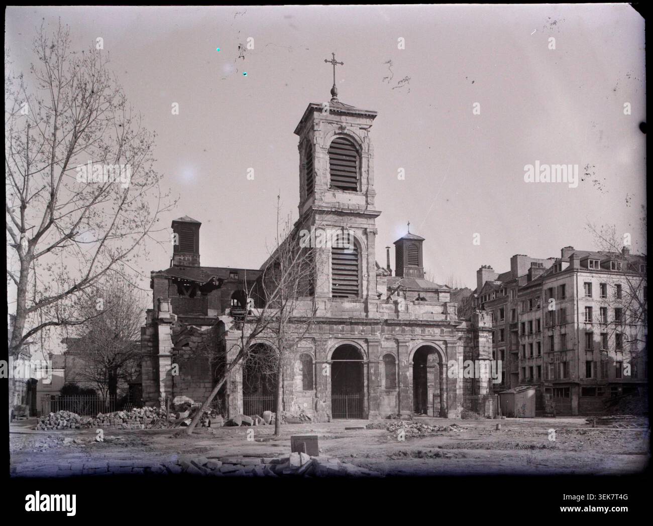 World war ii church damage le havre hi-res stock photography and images ...