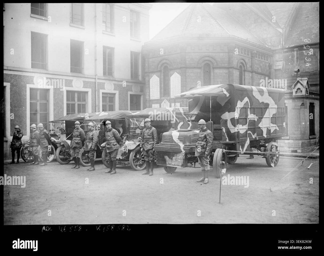 First world war military medical units paris hi-res stock photography ...