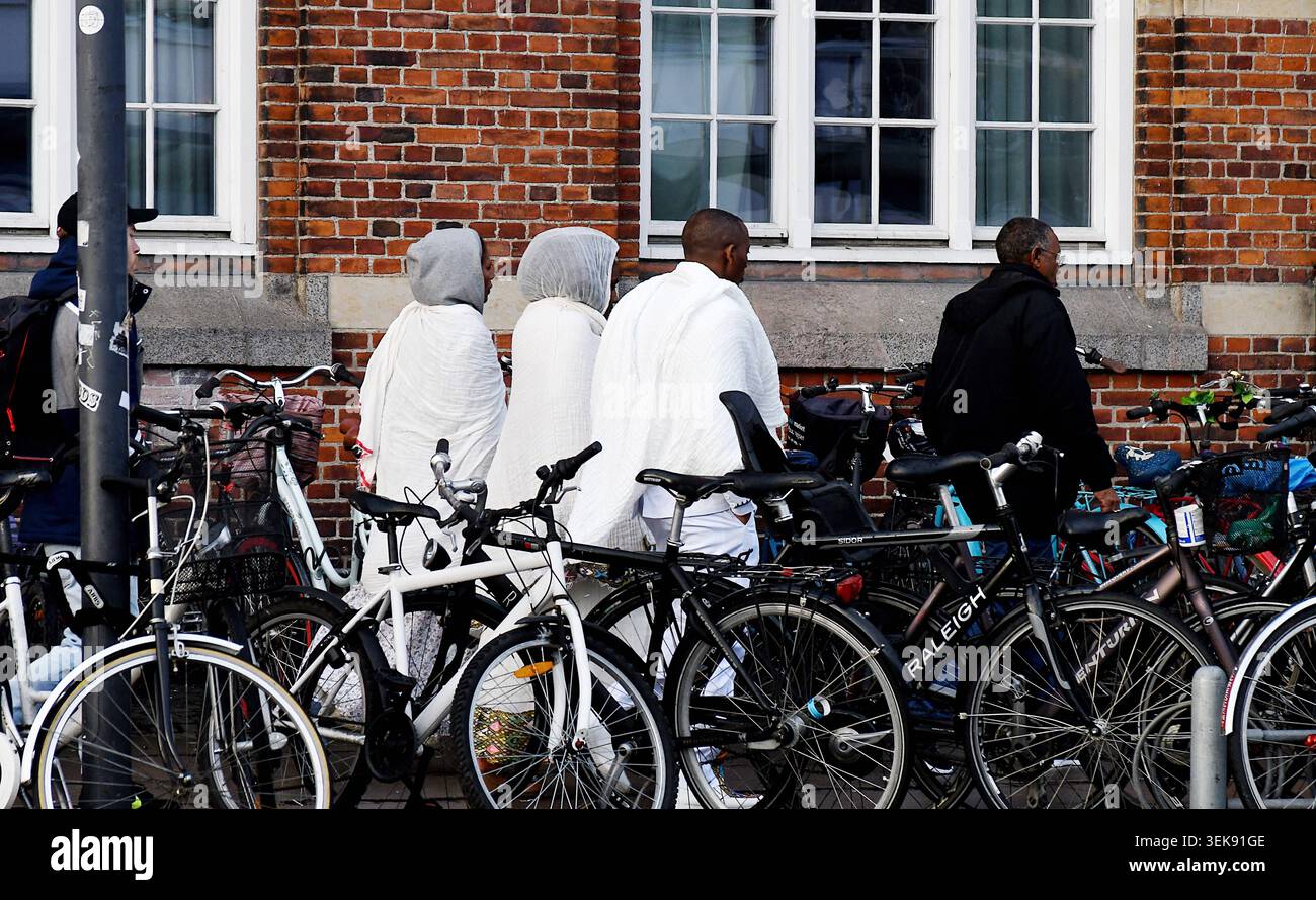 Copenhagen/Denmark 09. December 2018. Afrian migrant s going toward ...