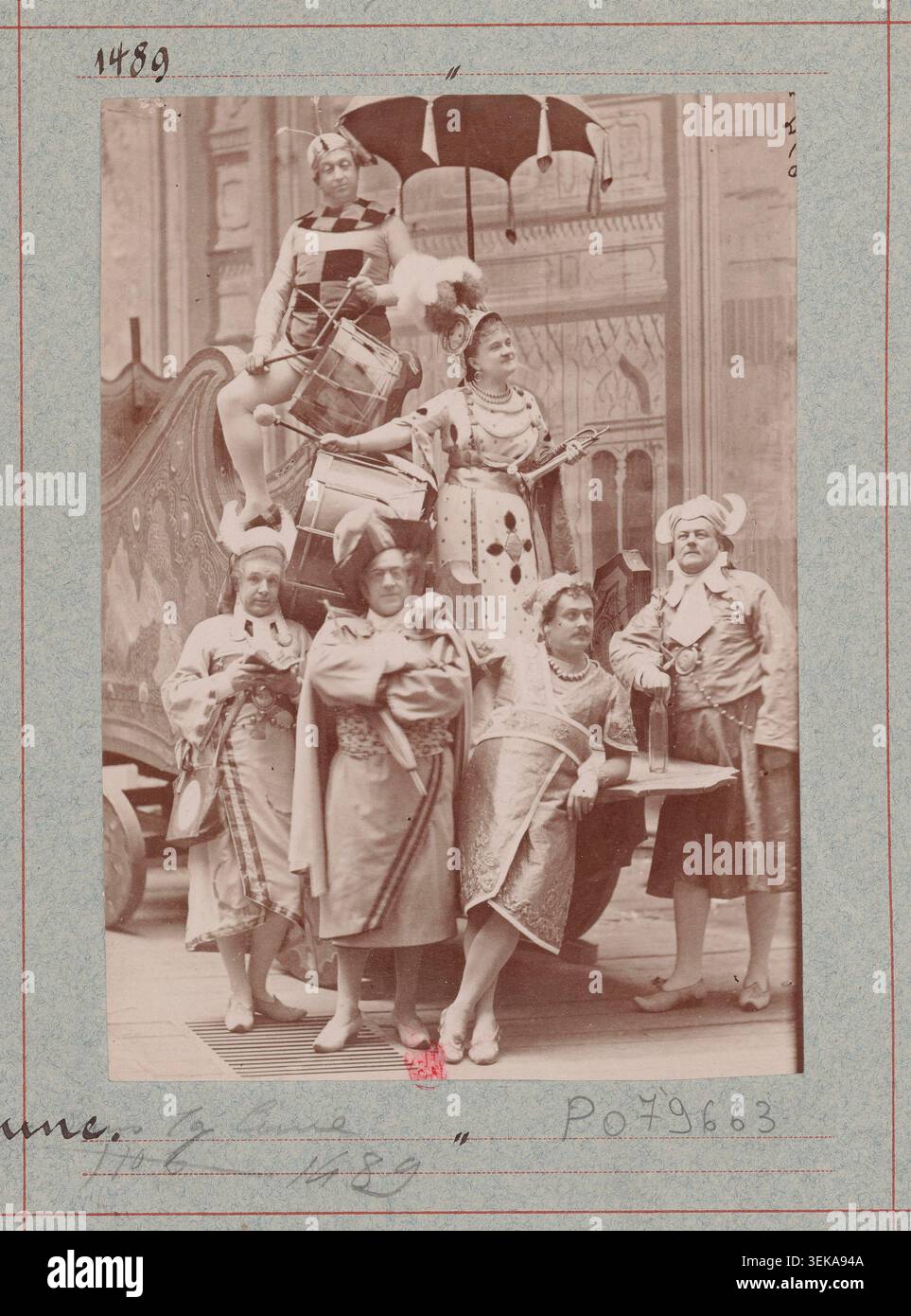Nadar atelier portrait bouffar christian paris theater hi-res stock ...