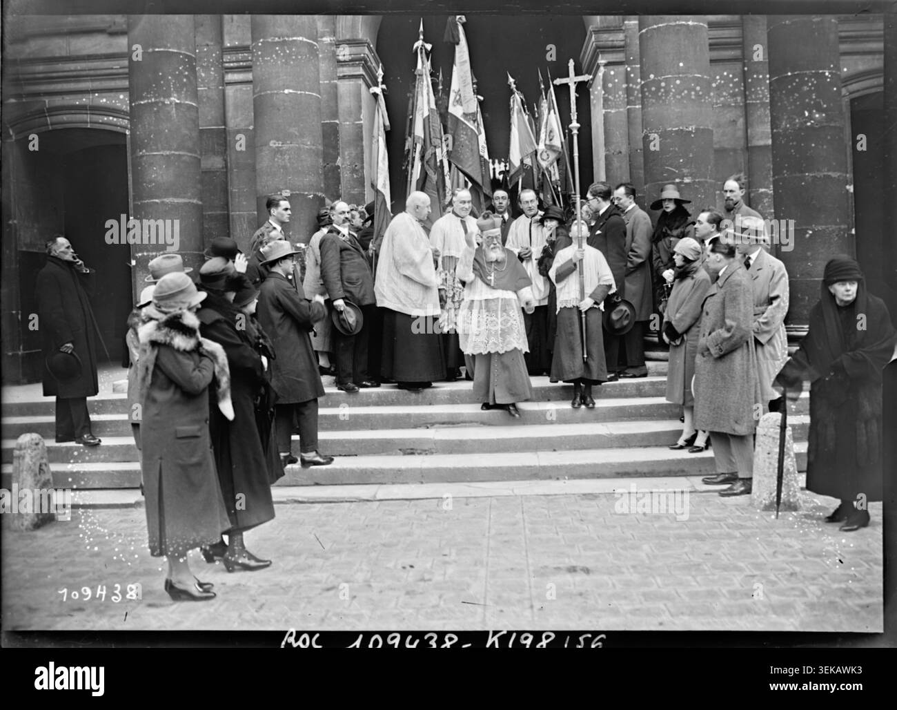 World war i memorial service paris church hi-res stock photography and ...
