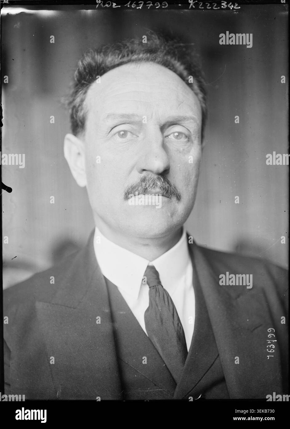 1932 press photograph agence rol press Black and White Stock Photos ...