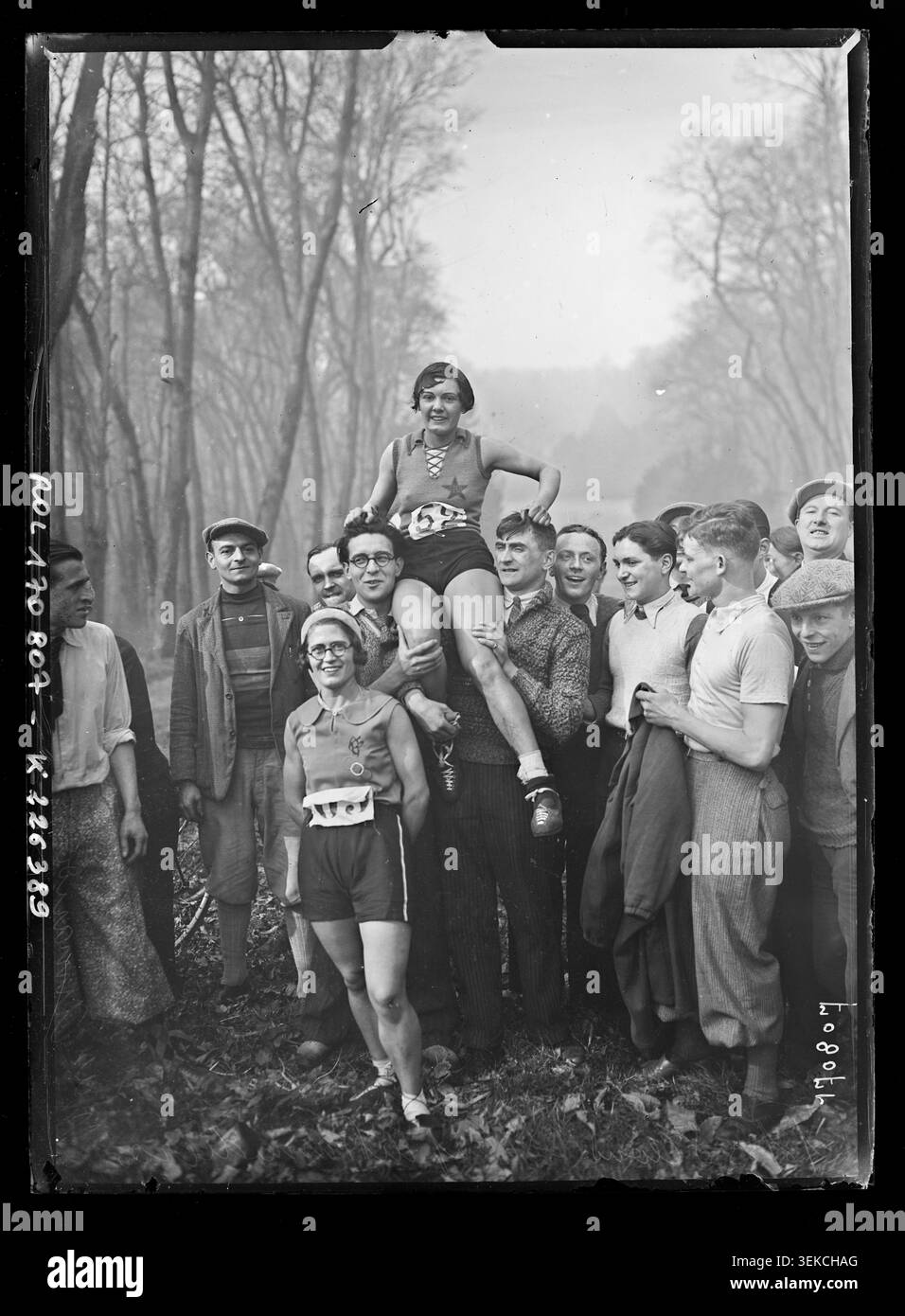 1930s french running event Black and White Stock Photos & Images - Alamy