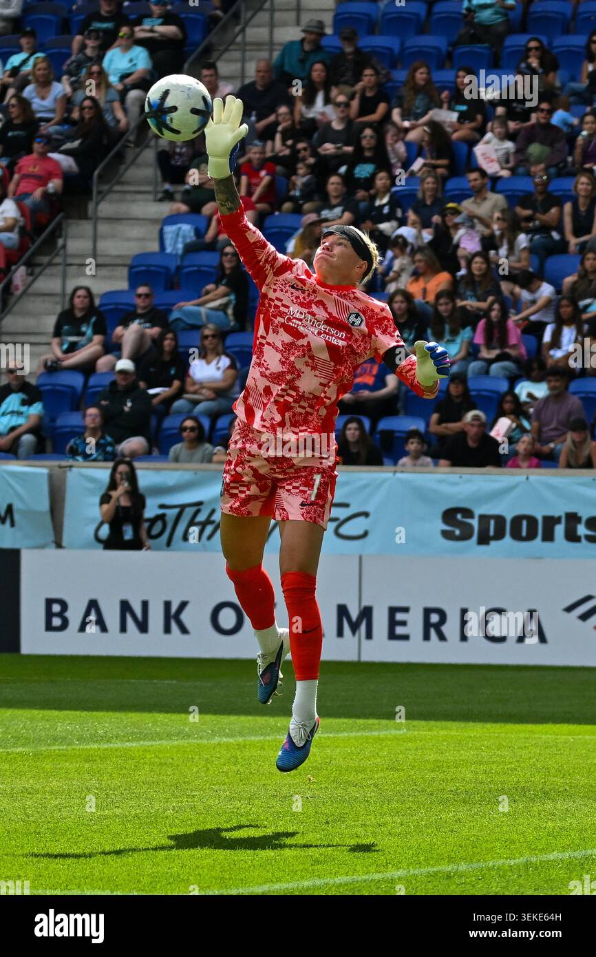 Jane Campbell (1) of Houston Dash seen in action during a NWSL regular ...