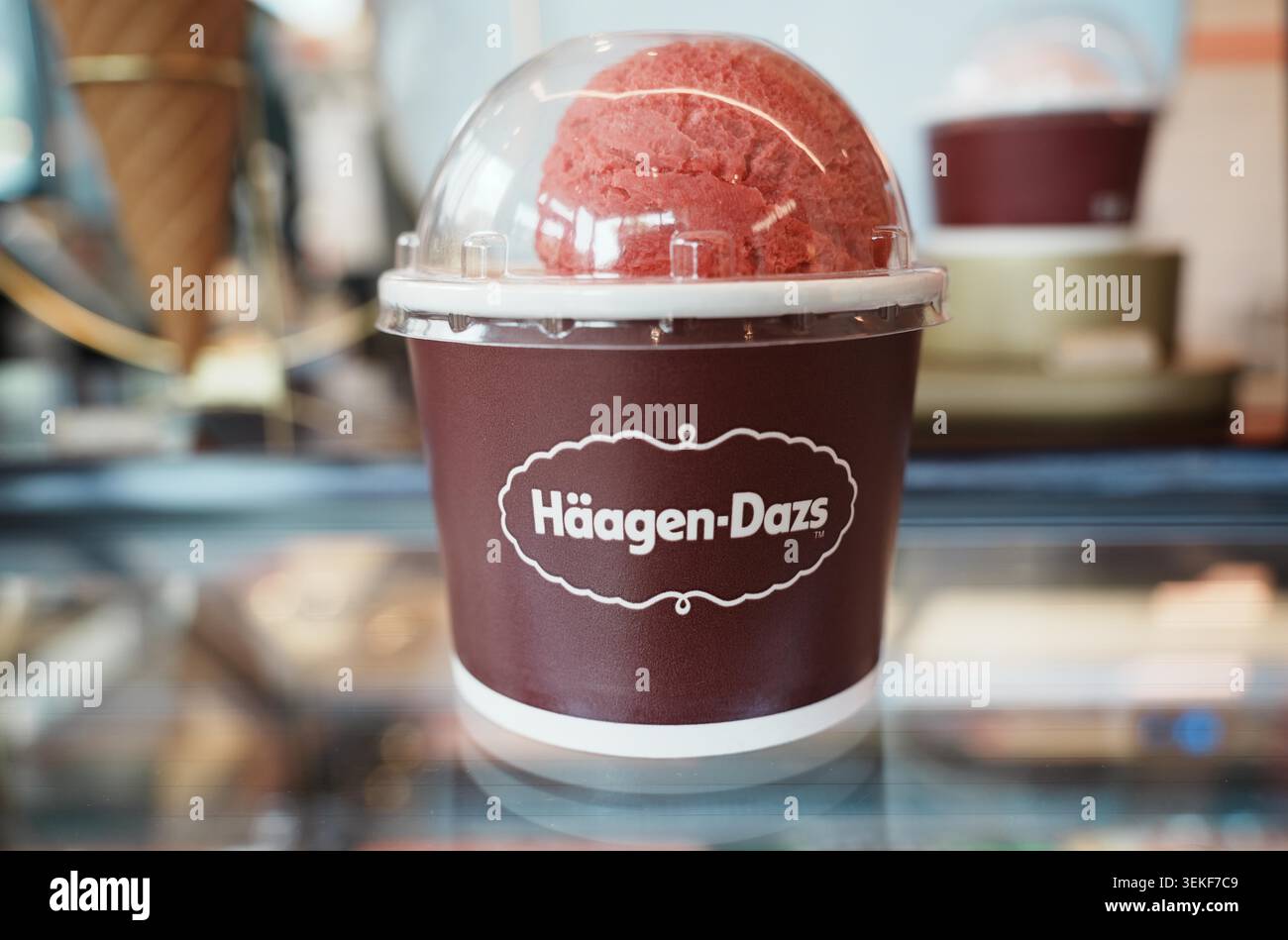 A HÃ¤agen-Dazs outlet is seen in Hangzhou, east China's Zhejiang, 02 ...