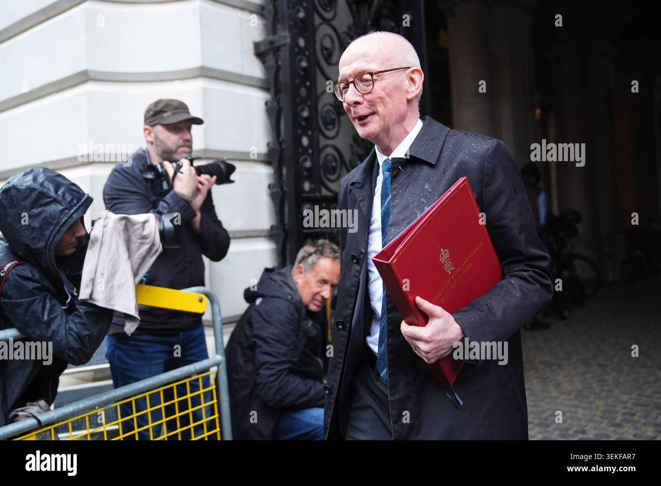 Work and Pensions Secretary Pat McFadden arrives for a Cabinet meeting ...