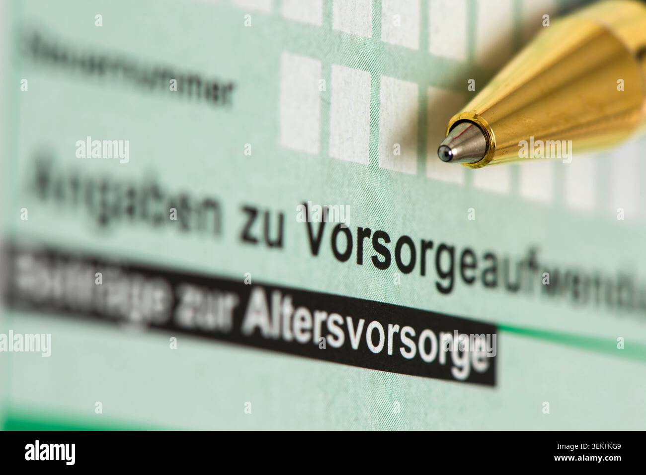 Steuerformular für das Finanzamt Ein Steuerformular an das Finanzamt ...