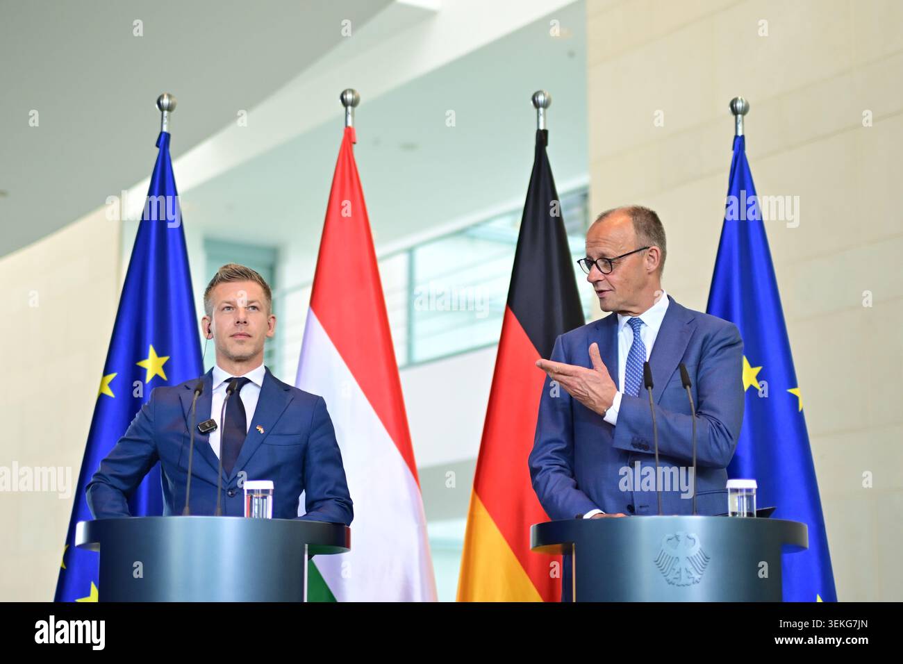 02 June 2026, Berlin: Peter Magyar (l), Prime Minister of Hungary, and ...
