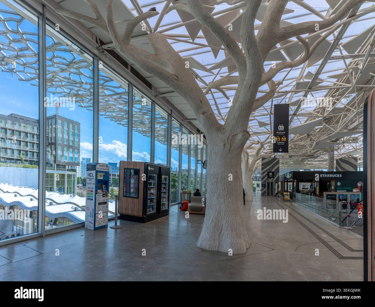Nantes, France - 05 09 2026: Nantes railroad station. The mezzanine ...