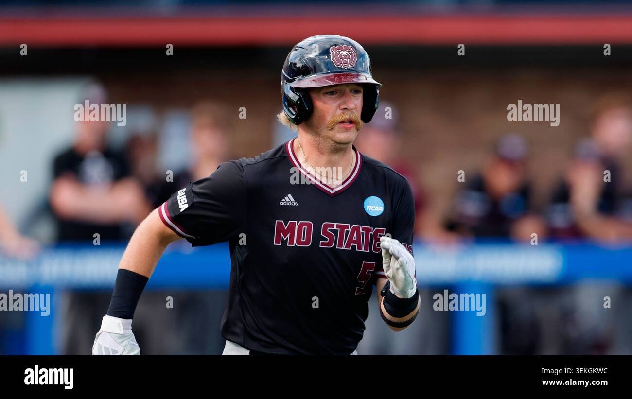 Missouri State's Gabe Roessler (5) during an NCAA regional baseball ...
