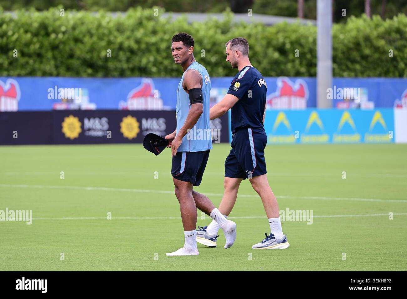 England's Jude Bellingham (left) during a training session at Palm ...