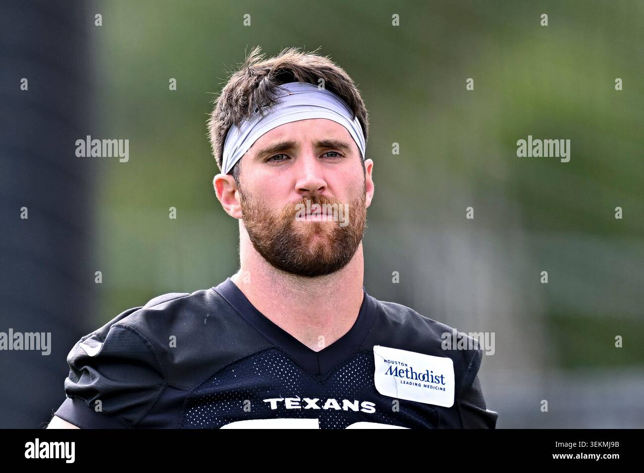 Houston Texans tight end Dalton Schultz arrives for the NFL football ...