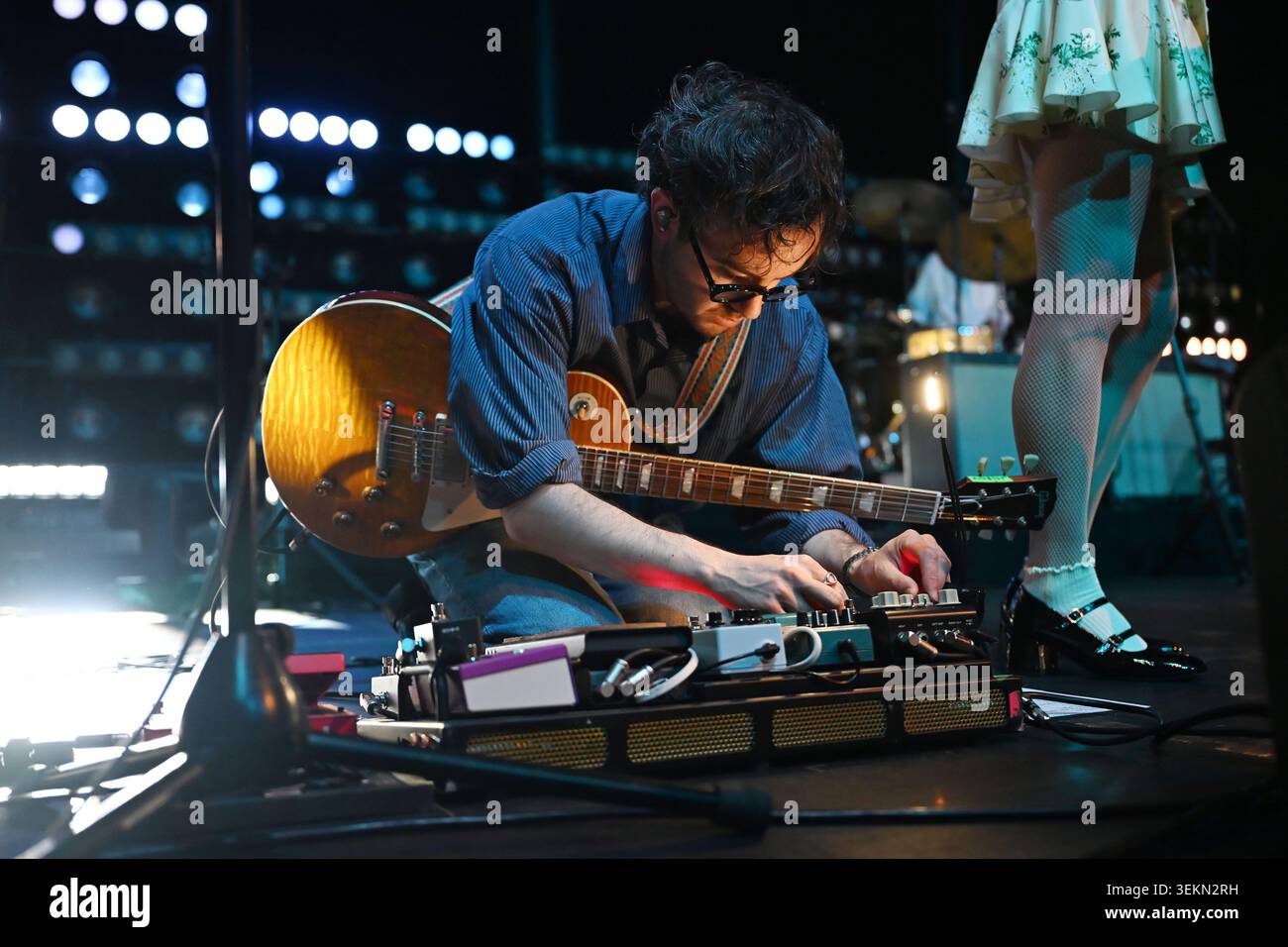 LONDON, ENGLAND - JUNE 02: Harrison Whitford of ‘Rilo Kiley’ performing ...