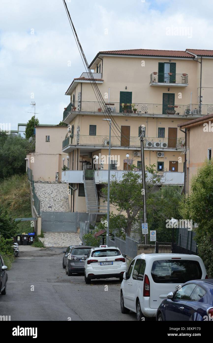 Accoltellamento nella notte in Via Villastellone. a Roma, Italia - 3 ...