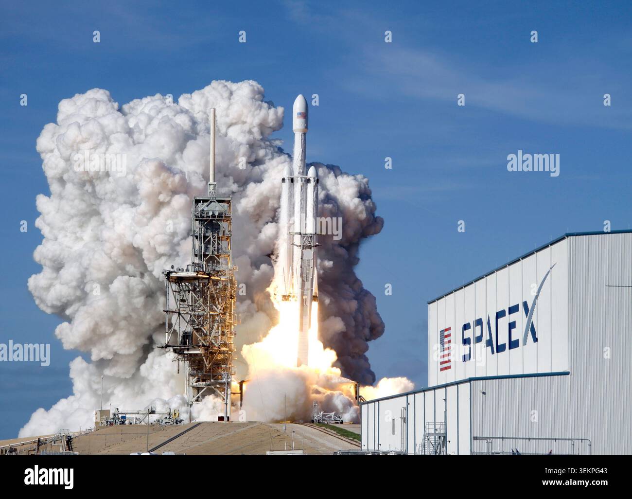 FILE - A Falcon 9 SpaceX heavy rocket lifts off from pad 39A at the ...