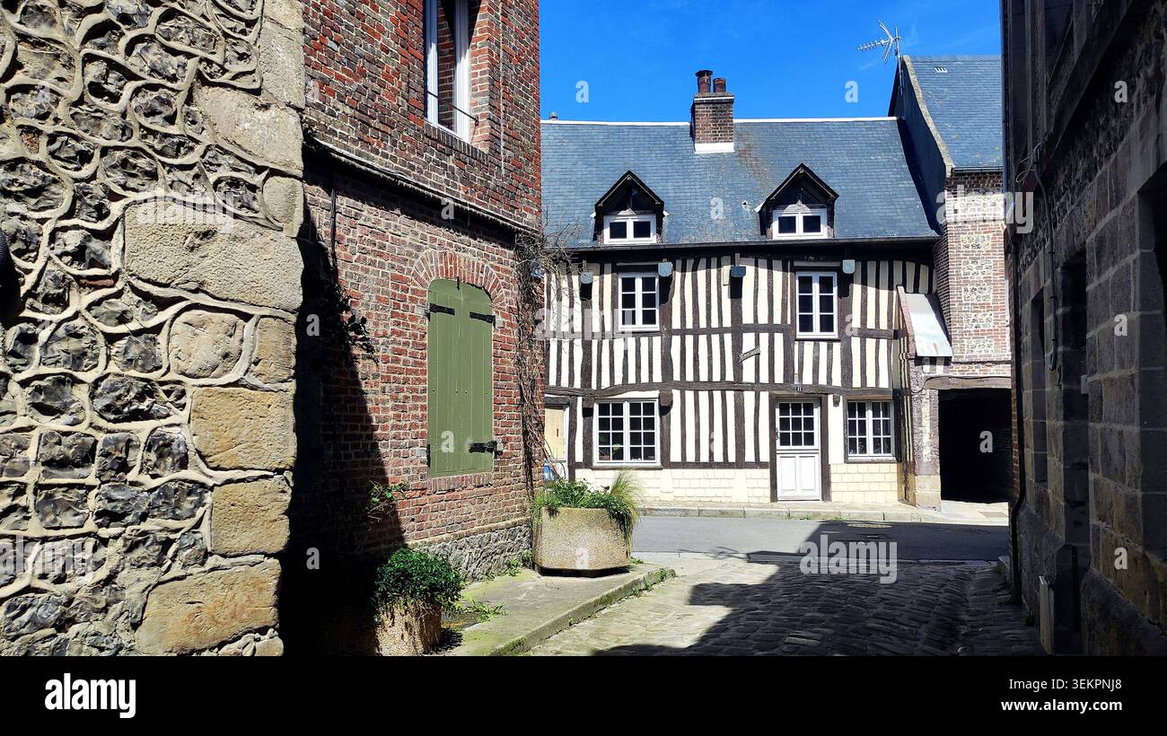 16.05.2026, Saint-Valery-en-Caux, Frankreich. Bummel durch die Altstadt ...