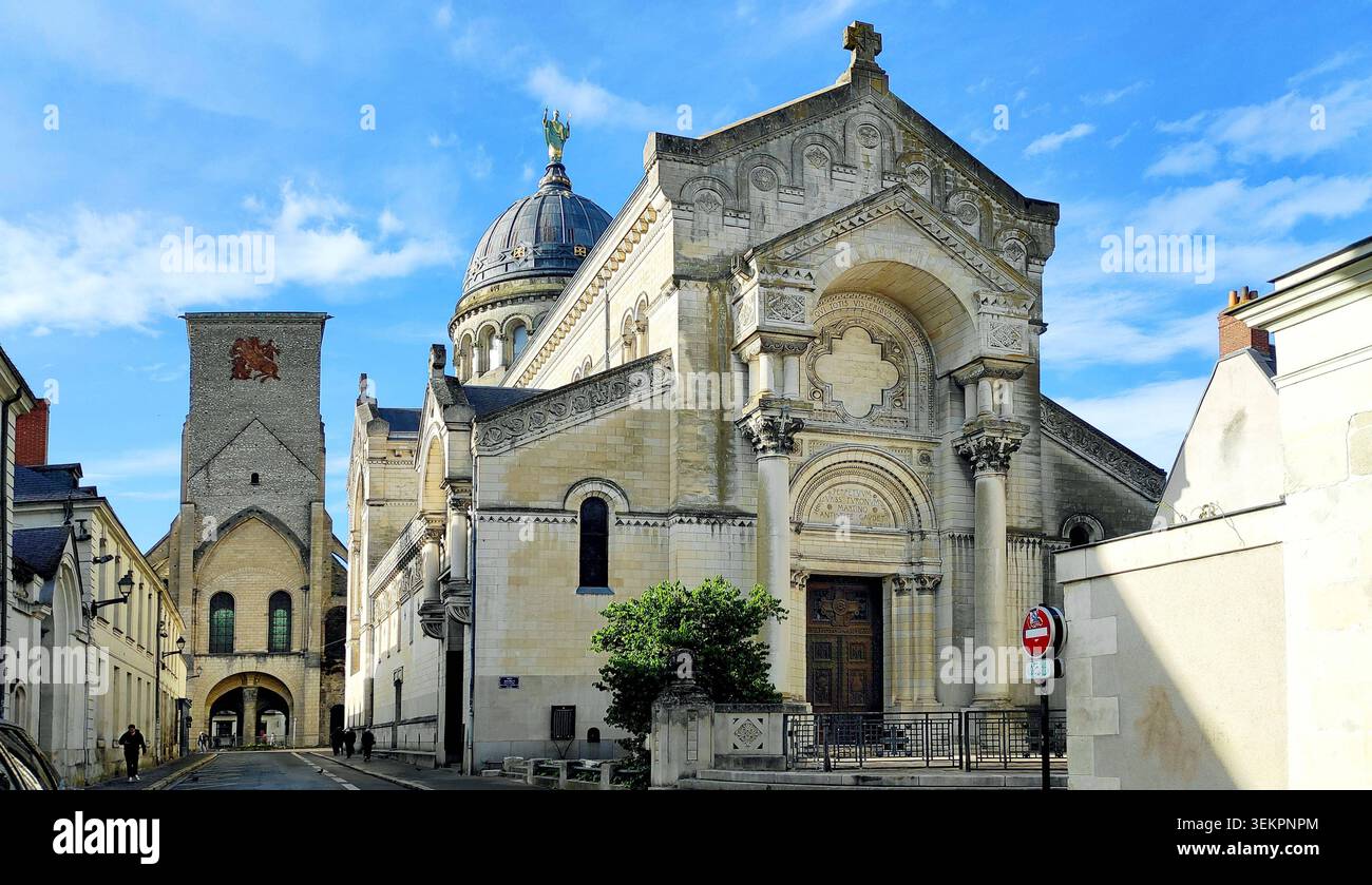 14.05.2026, Tours - Frankreich. Saint-Martin-de-Tours Basilika. *** 14 ...