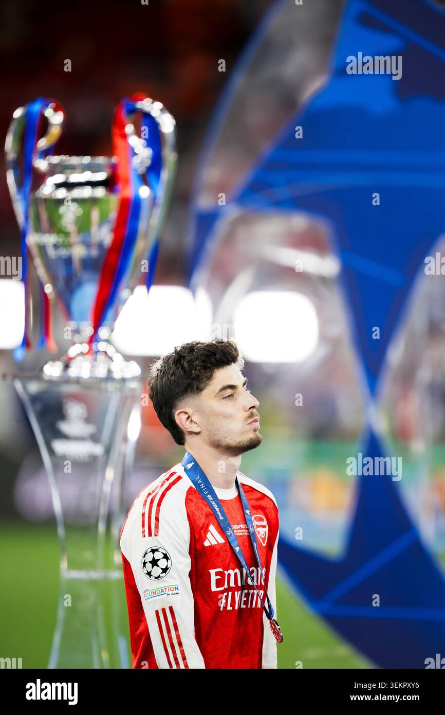 xxx during the award ceremony following the UEFA Champions League 2025/ ...