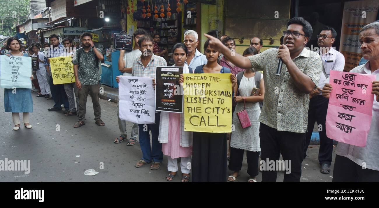 Students formed a human chain as a form of protest to save College ...