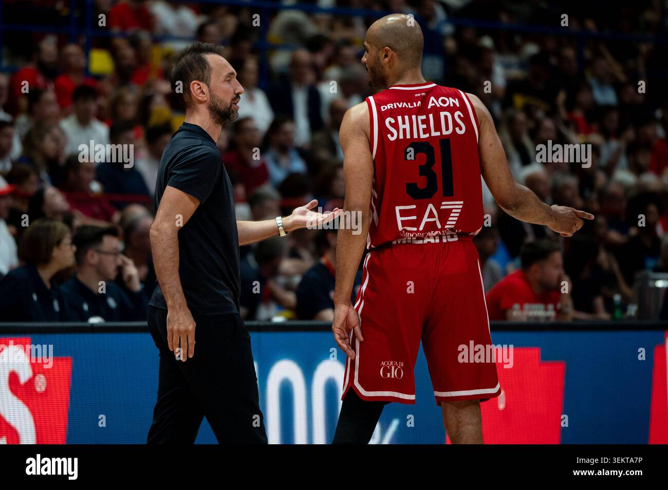 IPA85300674 - Giuseppe Poeta (Olimpia Milano) coach and Shavon Shields ...