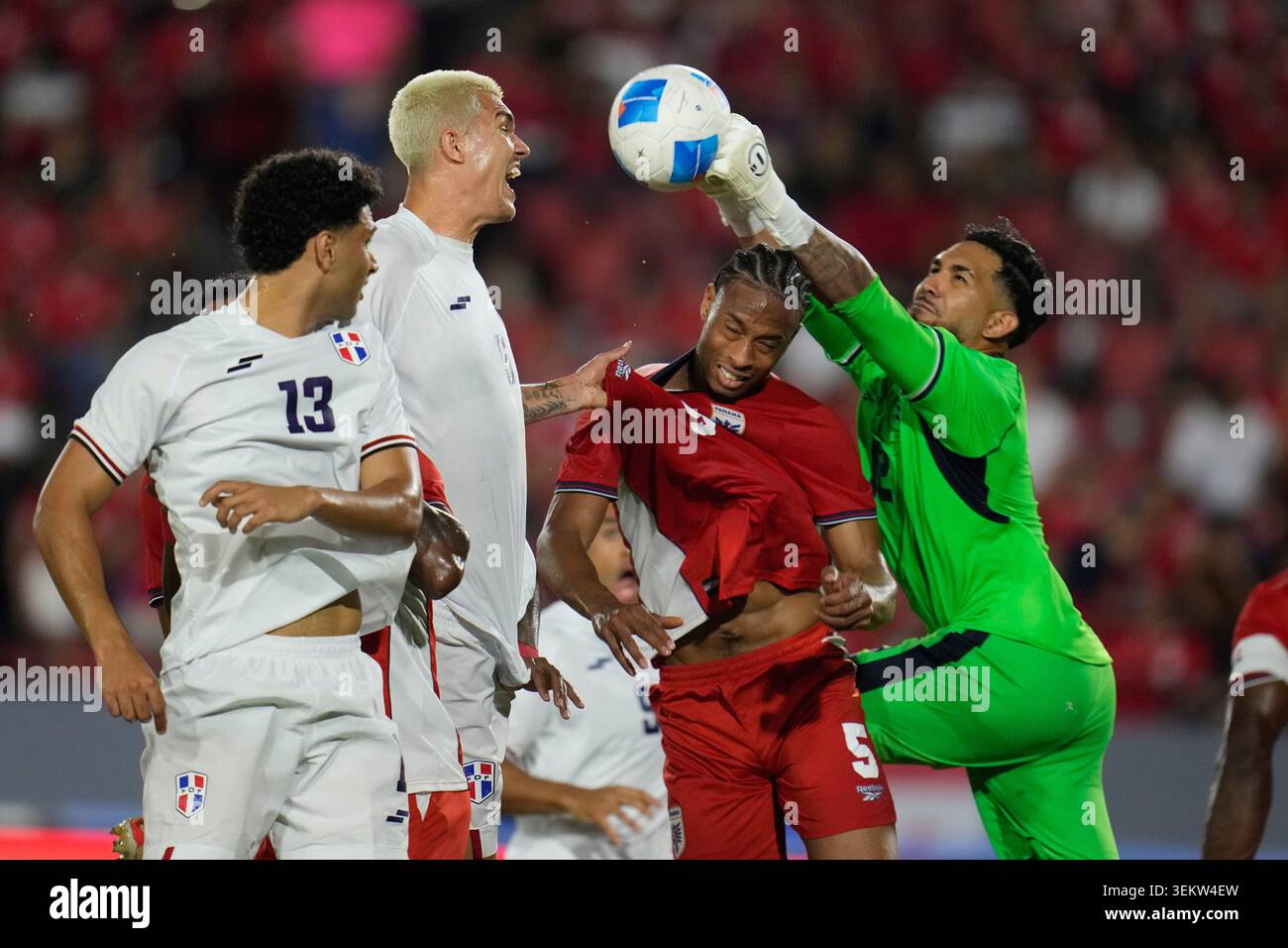 Panama's goalkeeper Cesar Samudio, right, makes a save during a ...