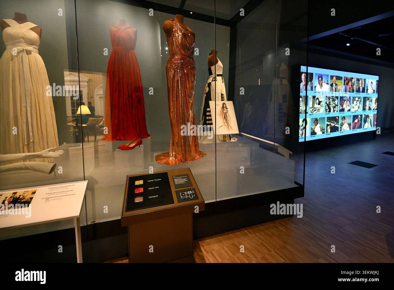 Former First Lady Michelle Obama's dresses on display at the Obama ...